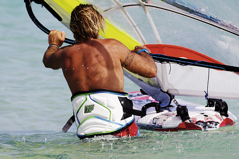 Windsurf Magazine OnlineWAIST HARNESS BUYERS GUIDE | Windsurf Magazine ...