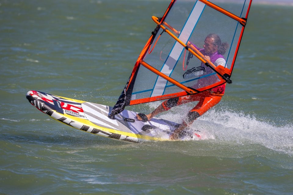 Windsurf MagazineRRD AIRWINDSURF FREERIDE BOARD & RIG | Windsurf Magazine