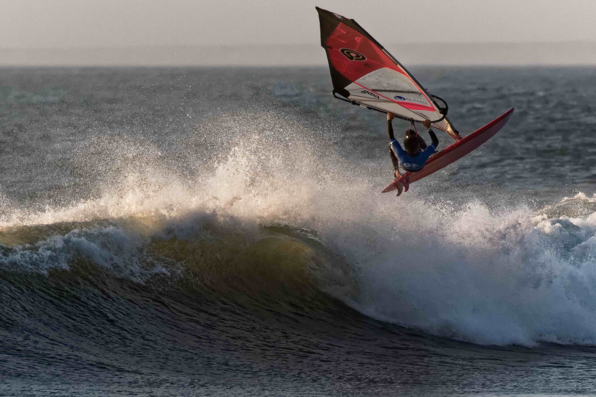 Windsurf MagazineKIMO BROWN 18YR OLD WINDSURFER