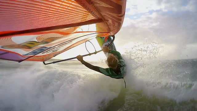 Windsurf Magazine OnlineWINDSURFING COLD HAWAII | Windsurf Magazine Online