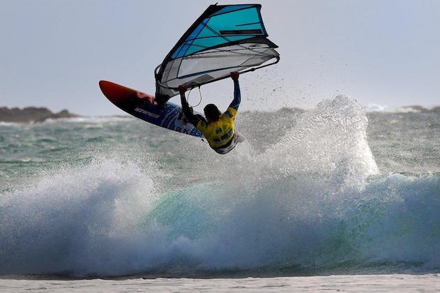 Windsurf MagazineTIREE WAVE CLASSIC 2016 DAY 4 VIDEO | Windsurf Magazine