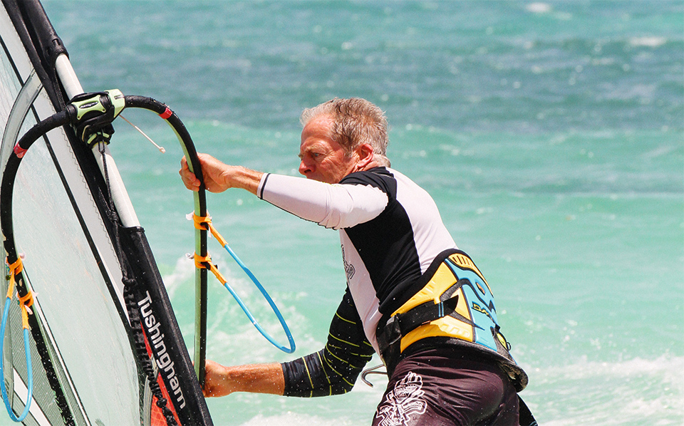 Windsurf MagazinePETER HART - CARVE GYBING - THE POWER AND THE GLORY