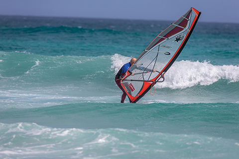 Windsurf MagazineJEM HALL - SURFVIVE FLOAT & RIDE