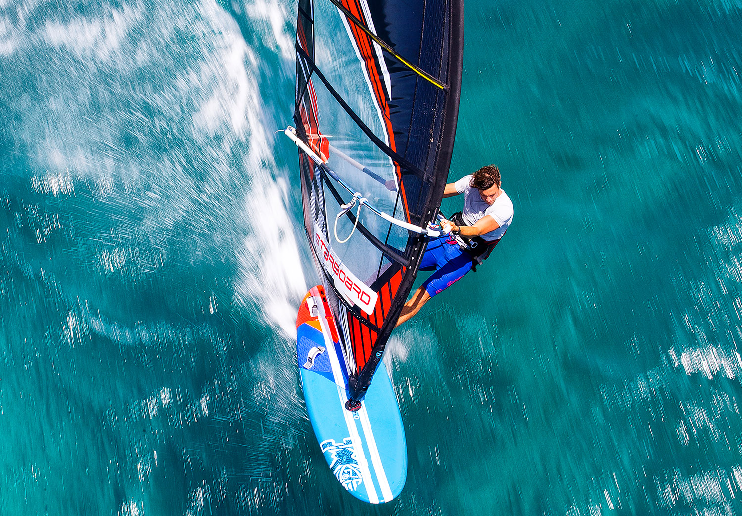 Windsurf Magazine FOCUS