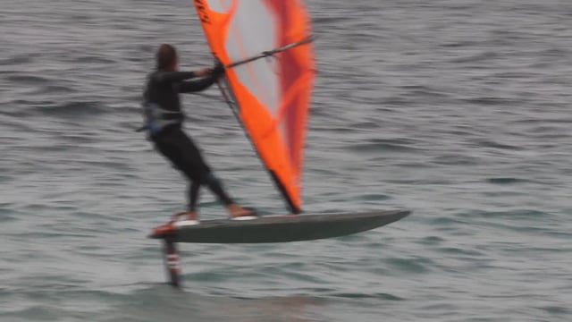 Windsurf MagazineFOIL WINDSURFING BEGINNER TIPS | Windsurf Magazine