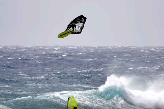 Windsurf MagazineRICARDO CAMPELLO TRIPLE LOOP