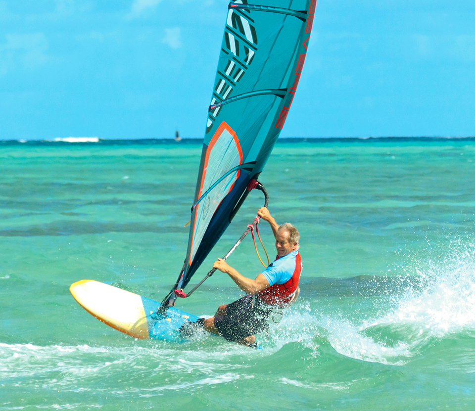 Windsurf MagazinePETER HART MASTERCLASS | THE SPINNY GYBE