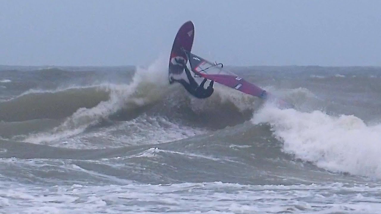 Windsurf MagazineCOLD HAWAII WINDSURFING