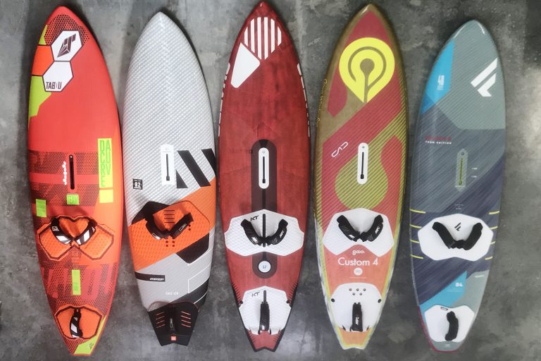 Windsurf MagazineTHE FLOW OF EVOLUTION : 85 LITRE WAVE BOARD TEST 2021