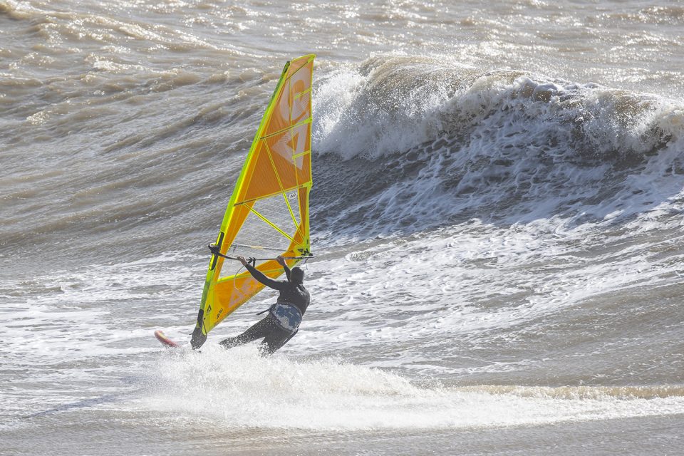 Windsurf MagazineANGLE OF ATTACK: CROSS-ONSHORE TECHNIQUE | Windsurf ...
