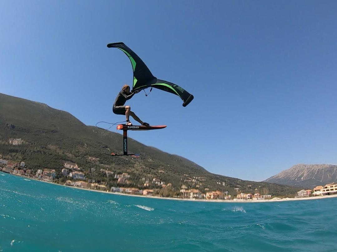 Windsurf MagazineSUMMER AT CLUB VASS: IT'S A BREEZE!