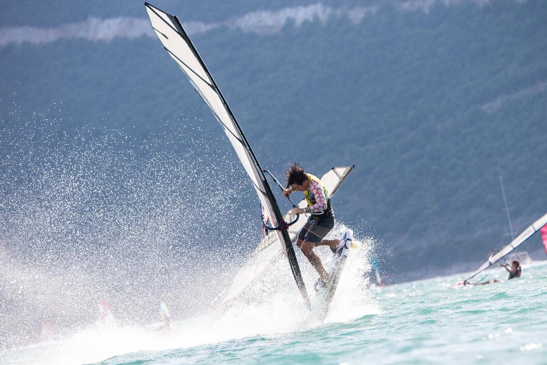 Windsurf MagazineSECRET SEPTEMBER AT CLUB VASS!