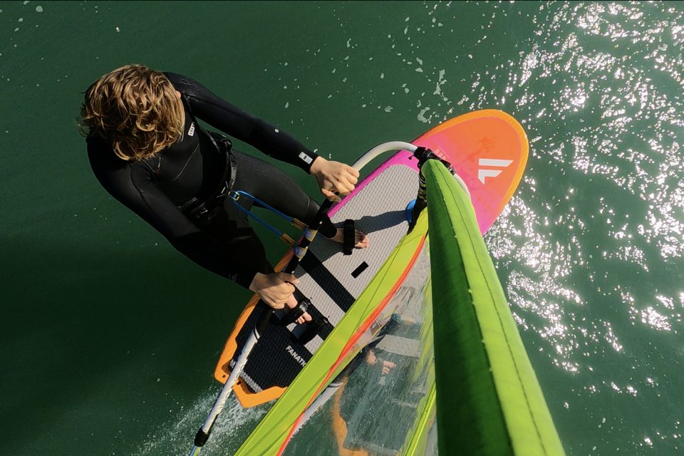 Windsurf Magazine OnlineFANATIC BEE 7’8” 2021 TEST REVIEW