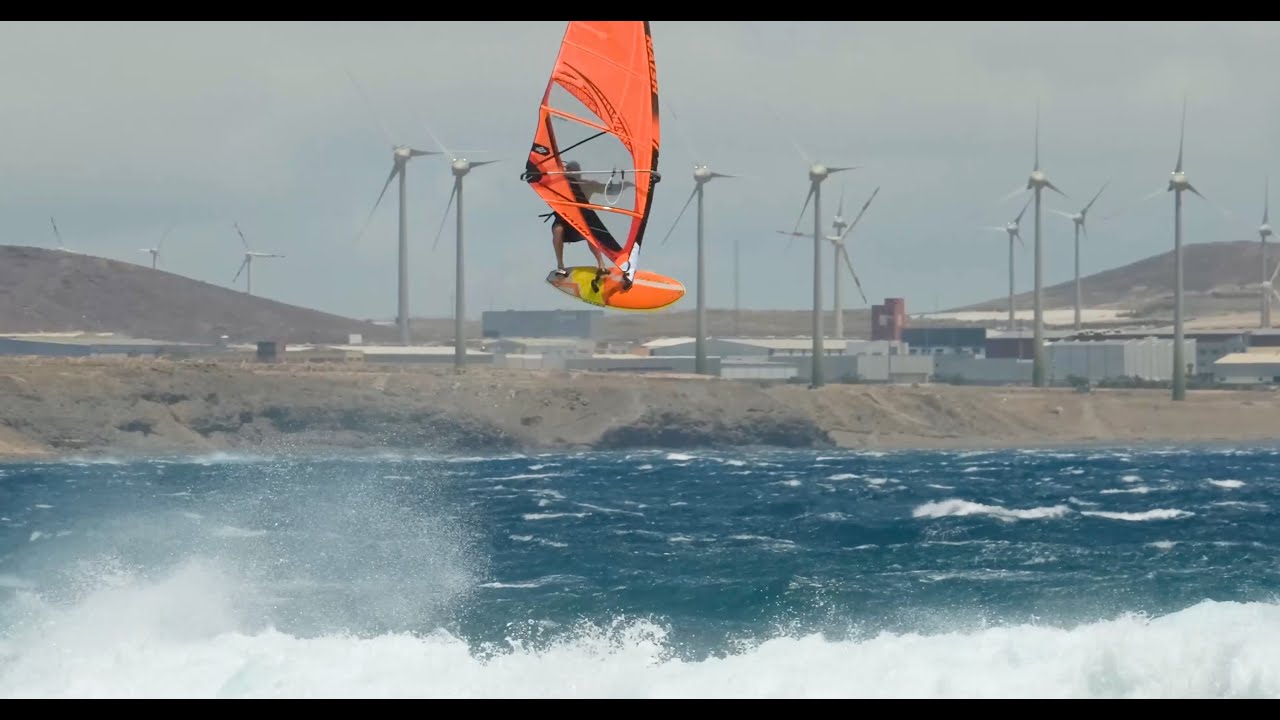 Windsurf MagazineSUMMER IN POZO: RICARDO CAMPELLO