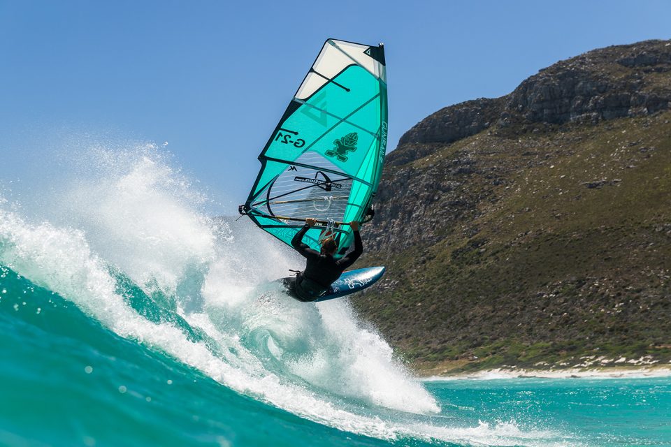 Windsurf MagazineFLO JUNG’S WAVE TIPS: FIRST WAVES