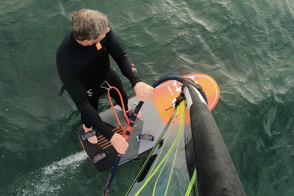 Windsurf MagazineSLINGSHOT WIZARD V3 114 2022 TEST REVIEW