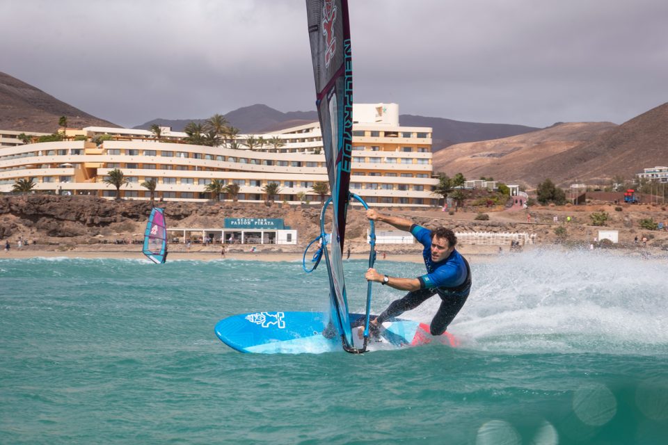 Windsurf Magazine OnlineSTARBOARD KODE 105 2023 TEST REVIEW