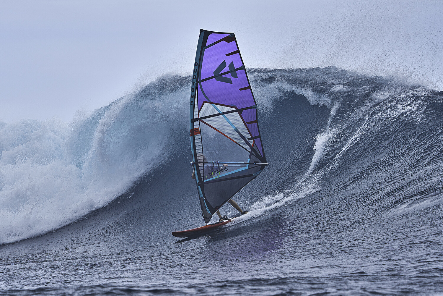 Windsurf MagazineFIRST REEF: LE MORNE