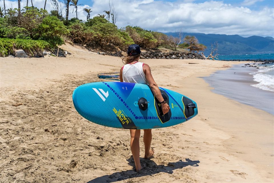 Windsurf Magazine OnlineFANATIC FREEWAVE TE 105 2023 TEST REVIEW