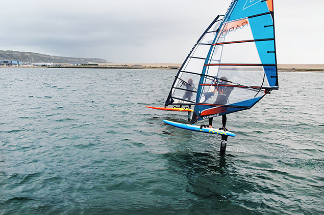 Windsurf MagazineWINDSURF MAGAZINE #424 JUNE 2023