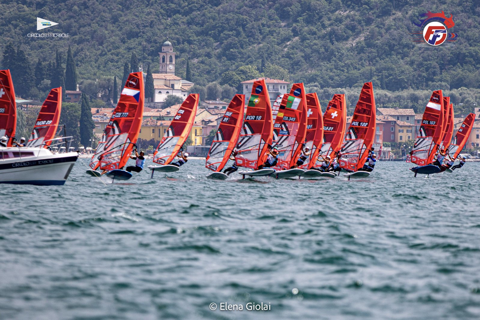 Windsurf MagazineFORMULA FOIL WORLD CHAMPIONSHIP: LAKE GARDA