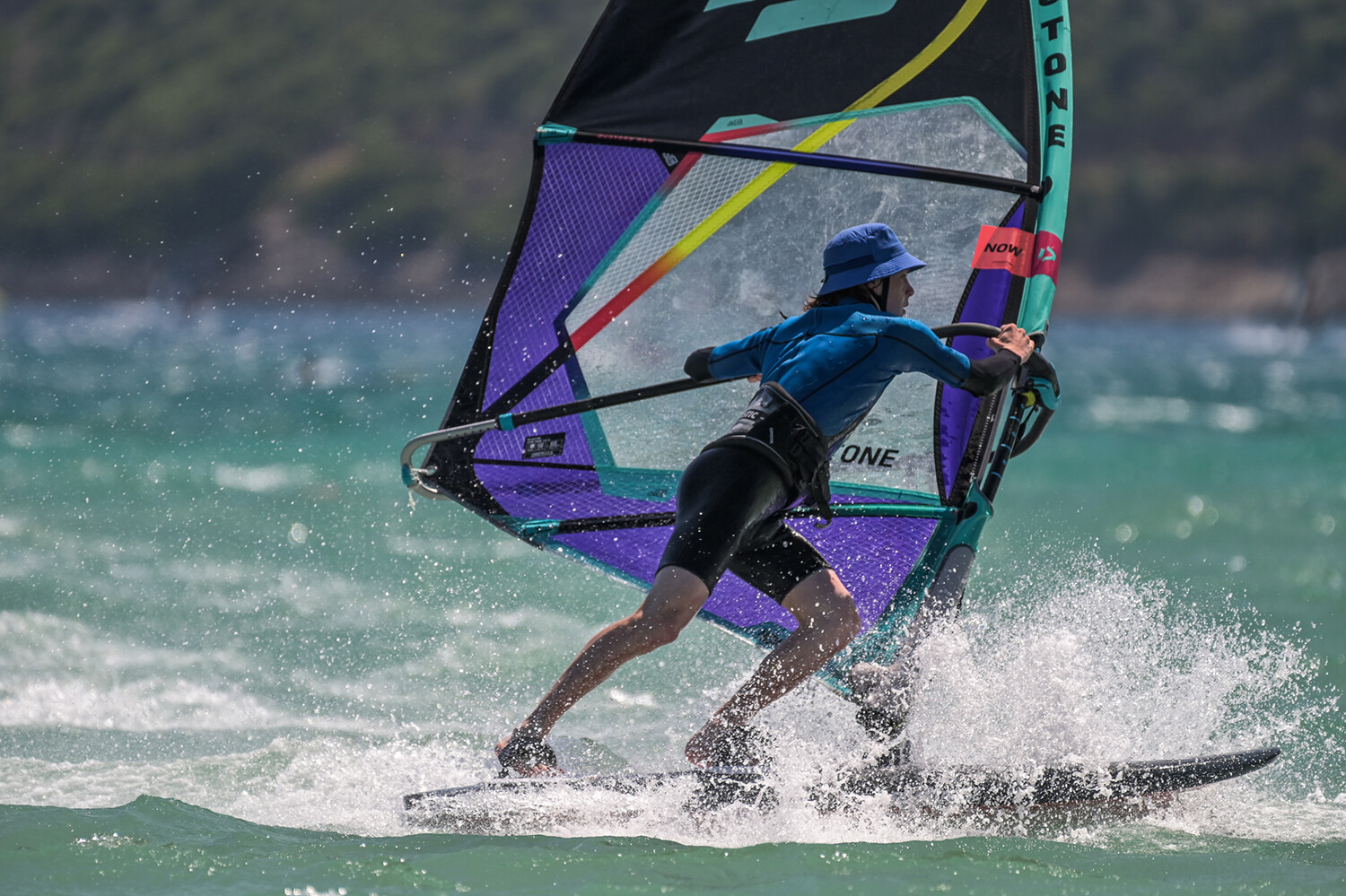Windsurf MagazineFIRST FREESTYLE: HOW TO VULCAN