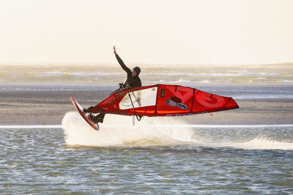 Windsurf MagazineHENNING VON JAGOW: CAPTURING THE MOMENT!