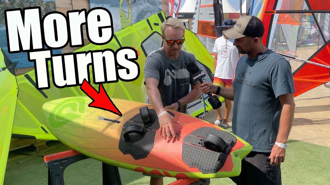 Windsurf MagazineBEN PROFFITT CHECKS OUT THE GOYA STAND AT THE DEFI WIND!