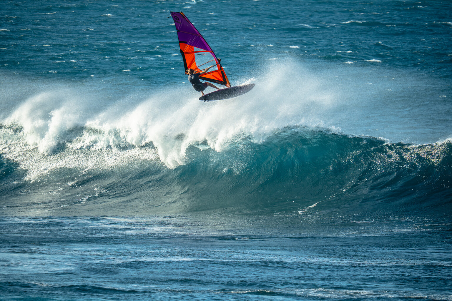 Windsurf Magazine OnlineKONA POWER: WILD AND WINDY MAUI PHOTOS ...
